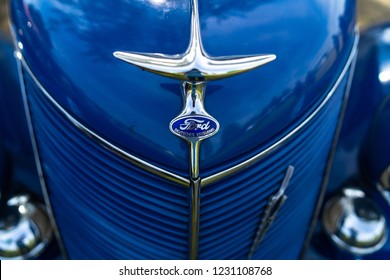 Ford V8 Logo Vector (.AI) Free Download