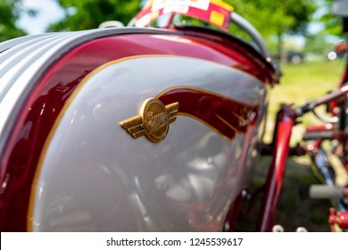 Simson Logo Vector (.AI) Free Download
