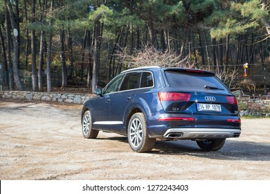 Audi Q7 Logo Vector (.EPS) Free Download