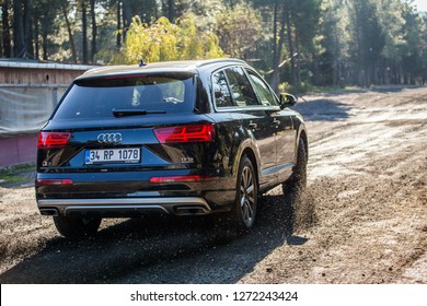 Audi Q7 Logo Vector (.EPS) Free Download