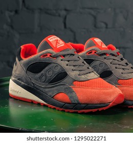 Saucony Logo Vector (.EPS) Free Download
