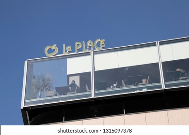 La Place Logo Vector (.EPS) Free Download