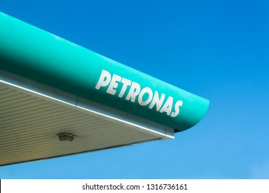 Petronas Logo Vector (.AI) Free Download