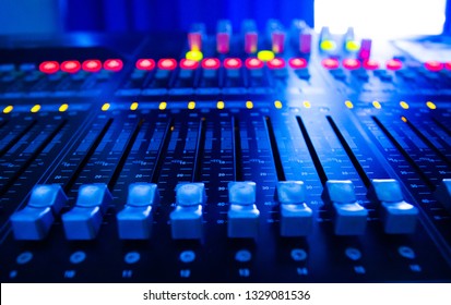 behringer Logo Vector (.AI) Free Download