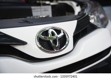 Yaris Logo Vector (.EPS) Free Download