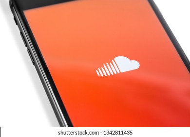 Soundcloud Logo Vector (.EPS) Free Download