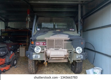 Unimog Logo Vector (.EPS) Free Download