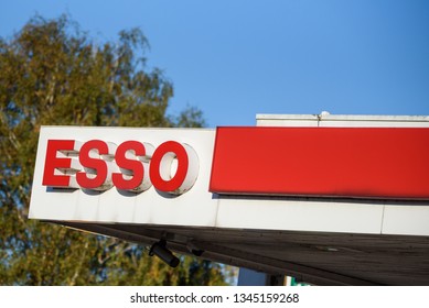 Search: Esso Gas Logo PNG Vectors Free Download