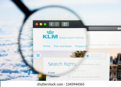 KLM Logo Vector (.EPS) Free Download