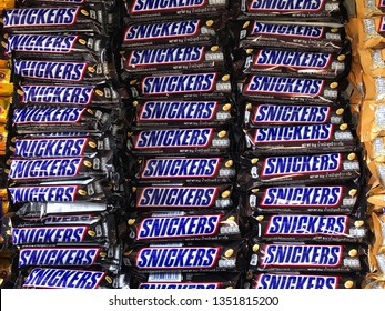 Snickers Logo Vector (.EPS) Free Download