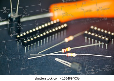 Electrolit Logo Vector (.CDR) Free Download