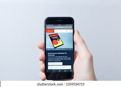 Oracle Mobile Logo Vector (.EPS) Free Download
