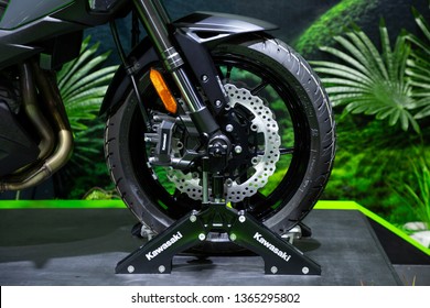 Kawasaki Versys Logo Vector (.EPS) Free Download