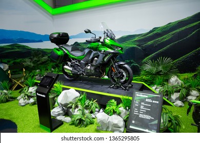 Kawasaki Versys Logo Vector (.EPS) Free Download