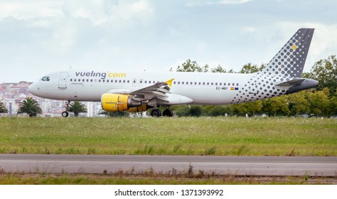 Vueling Logo Vector (.EPS) Free Download