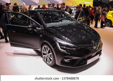 Renault Clio Logo Vector (.EPS) Free Download
