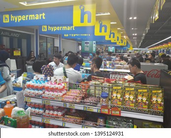 Hypermart Logo Vector (.SVG) Free Download