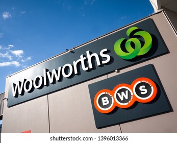 Woolworths Logo Vector (.AI) Free Download