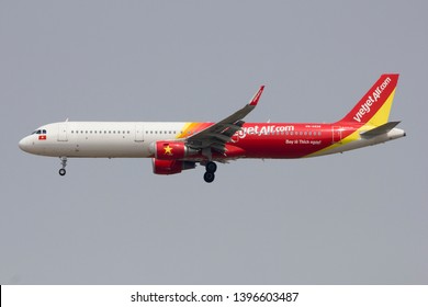 Vietjet Air Logo Vector (.EPS) Free Download