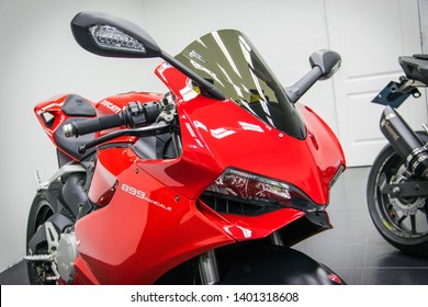 ducati panigale Logo Vector (.AI) Free Download