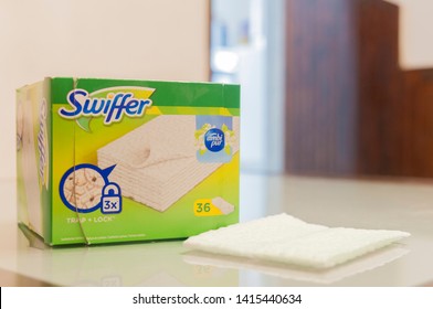 Swiffer Logo Vector (.SVG) Free Download