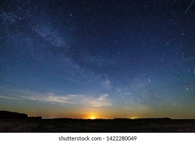 Starry Field Sky 2K wallpaper download