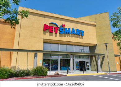 PETSMART Logo Vector (.EPS) Free Download
