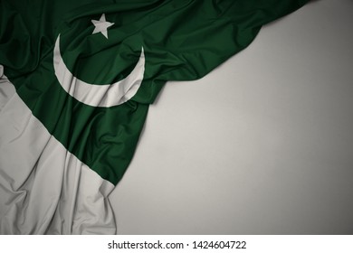 Pakistan Standard Logo Vector (.CDR) Free Download