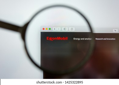 ExxonMobil Logo Vector (.EPS) Free Download