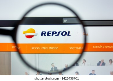 Search: repsol Logo Vectors Free Download