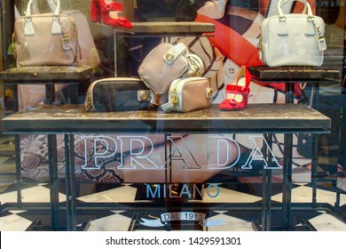 PRADA Logo Vector (.EPS) Free Download