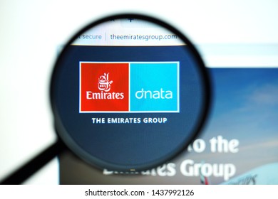 Emirates Group Logo Vector (.EPS) Free Download