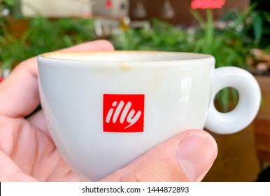 illy Logo Vector (.EPS) Free Download