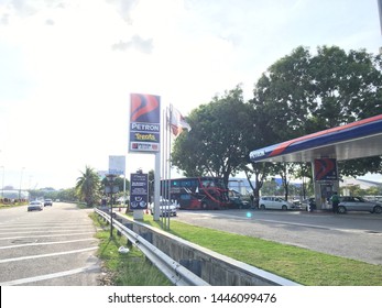 Petron Logo Vector (.EPS) Free Download