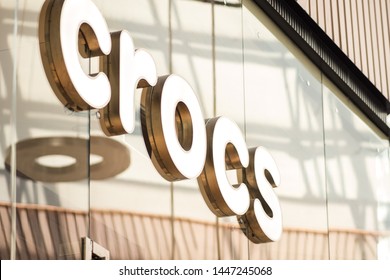 Crocs Shoes Logo Vector (.EPS) Free Download