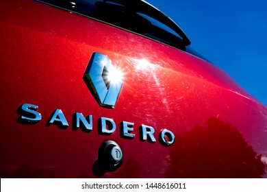 Renault Clio Logo Vector (.EPS) Free Download