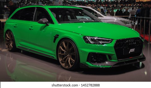 Audi RS4 Logo Vector (.EPS) Free Download