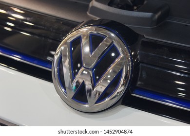 VW up! Logo Vector (.EPS) Free Download