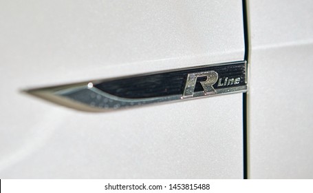 VW R Logo Vector (.AI) Free Download
