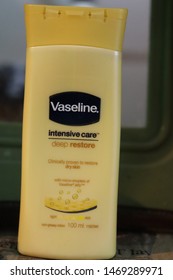 Vaseline Logo Vectors Free Download