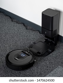 iRobot Logo Vector (.SVG) Free Download