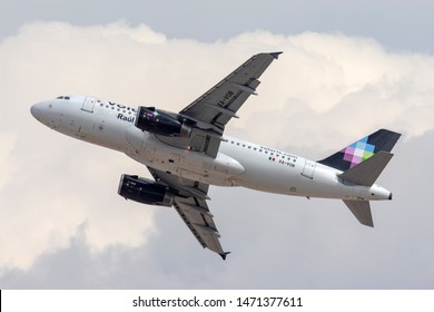 Volaris Logo Vector (.CDR) Free Download