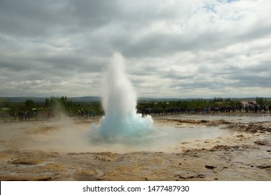 Geyser Logo Vector (.EPS) Free Download