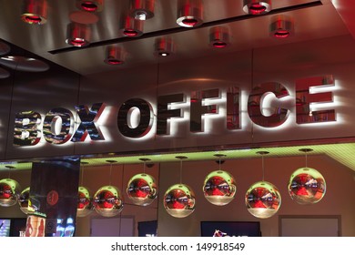 Search: 013 sign Logo PNG Vectors Free Download