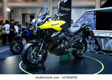 Kawasaki Versys Logo Vector (.EPS) Free Download