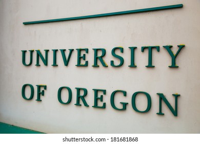 University of Oregon O Logo Vector (.EPS) Free Download