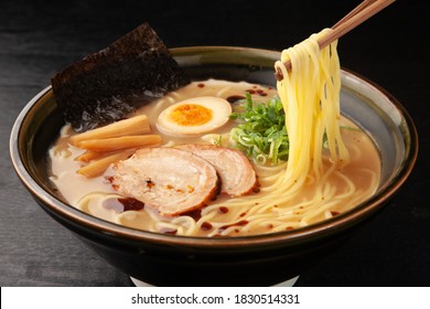 Ramen restraunt chill lofi 4K wallpaper download