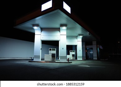Night Store 4K wallpaper download