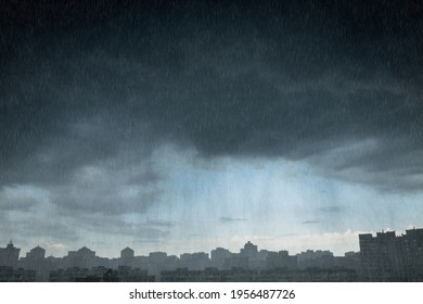 City Under Rain 2K wallpaper download