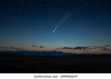 City Comet Scenery 4K wallpaper download